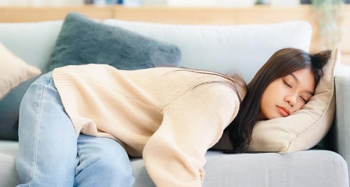 Meet Our Posture Expert: Dr. Laura Knowles | DFS