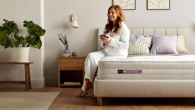 Silentnight Lift Breathe | Mattress Designed For The Menopause | DFS