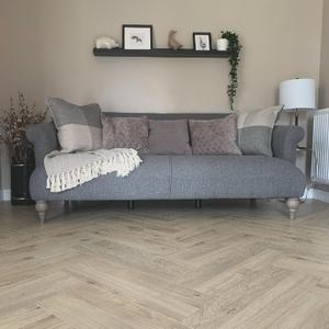 Country Living Sofas & Chairs | DFS